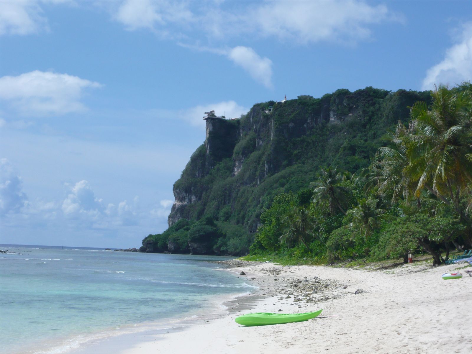 グアムで一番美しい場所！ファイファイビーチで自然いっぱいのビーチを満喫しよう！ | RETRIP[リトリップ]