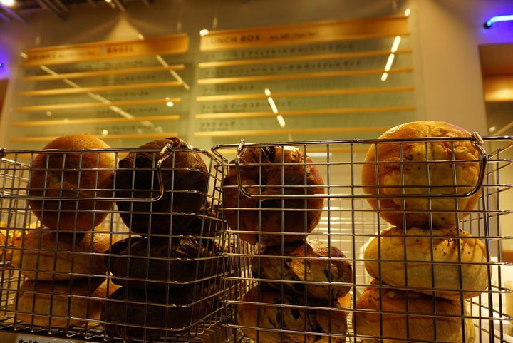 横浜で大人気のオシャレパン屋！「BLUFF BAKERY」が素敵すぎ | RETRIP[リトリップ]