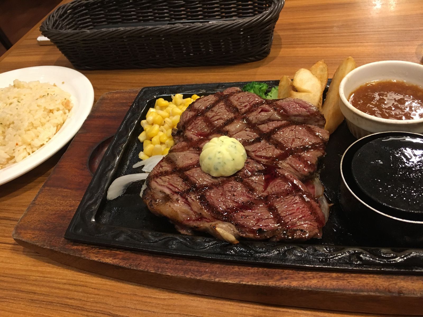 Hamburg&Steak HIRO ダイバーシティ東京店 | RETRIP[リトリップ]